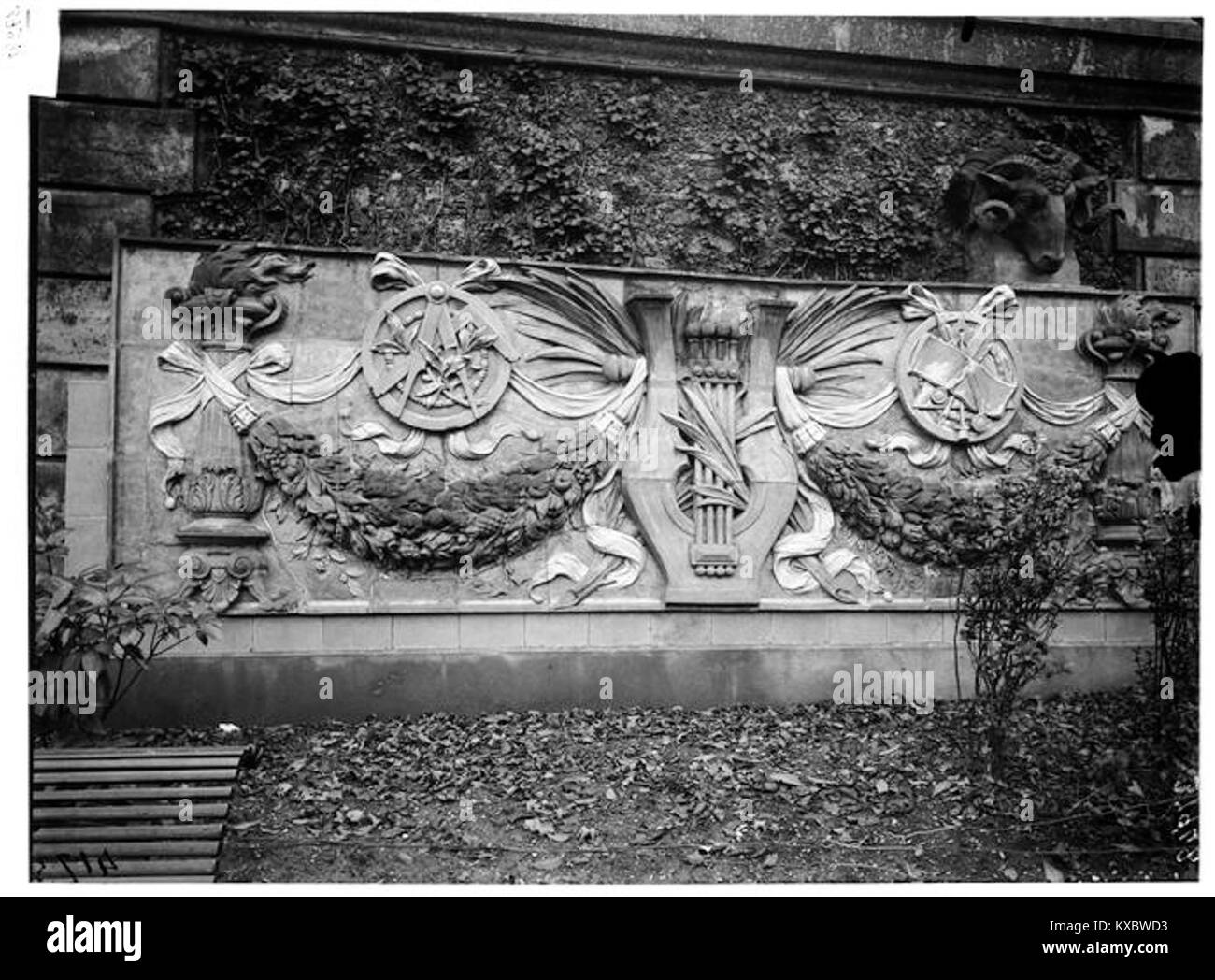 Palais square Black and White Stock Photos & Images - Alamy