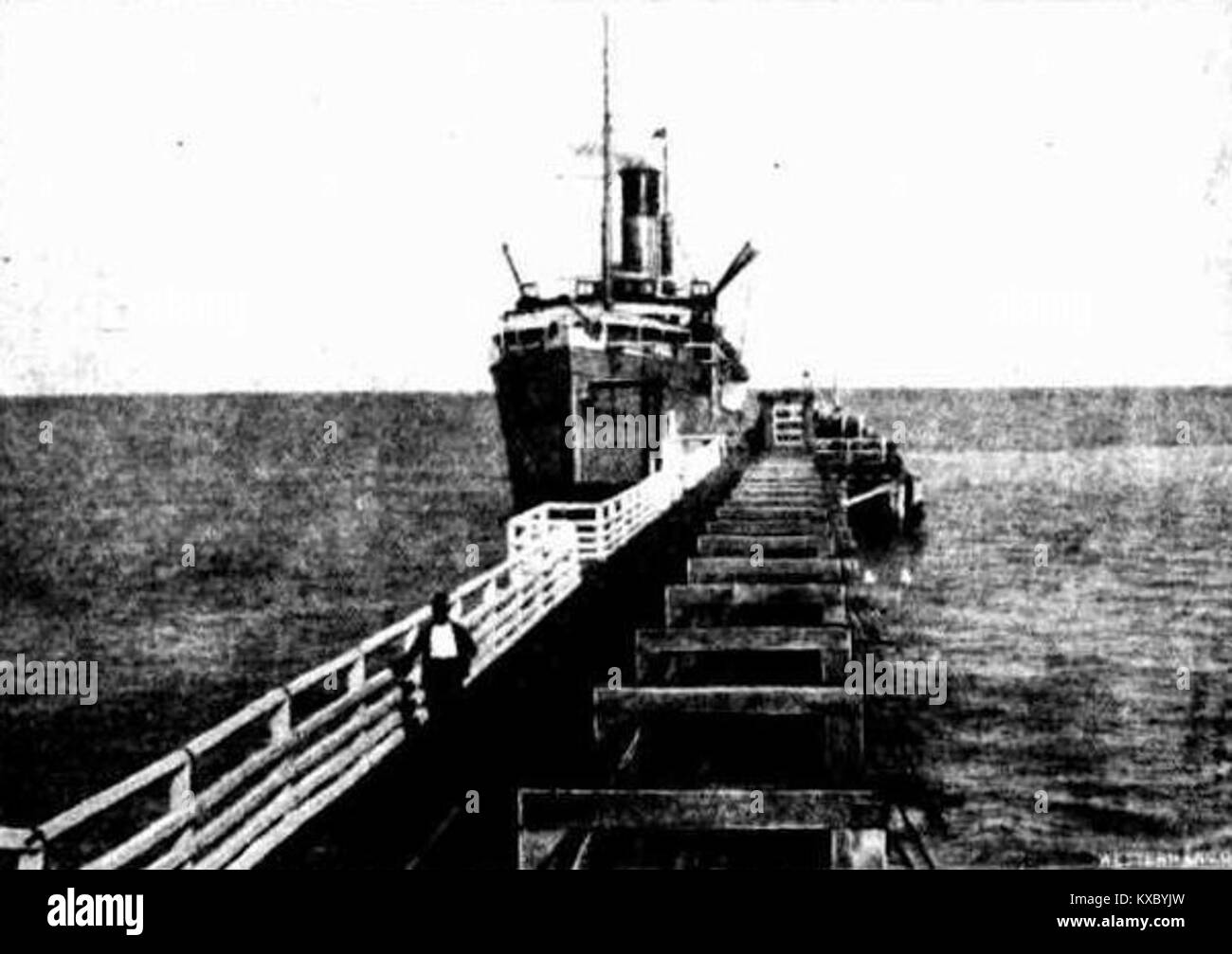 Cargo steamship Black and White Stock Photos & Images - Alamy