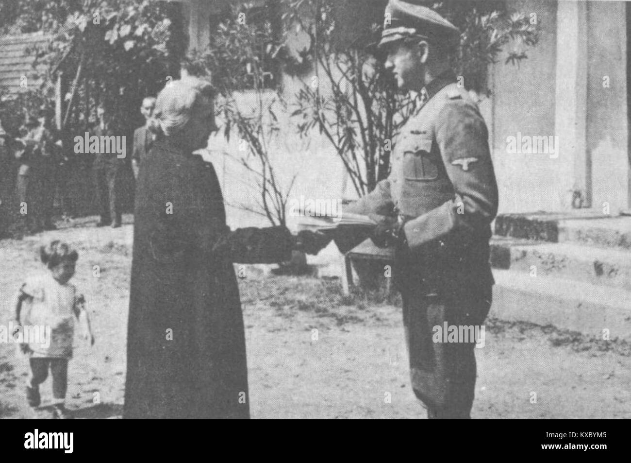German ss officer hi-res stock photography and images - Alamy