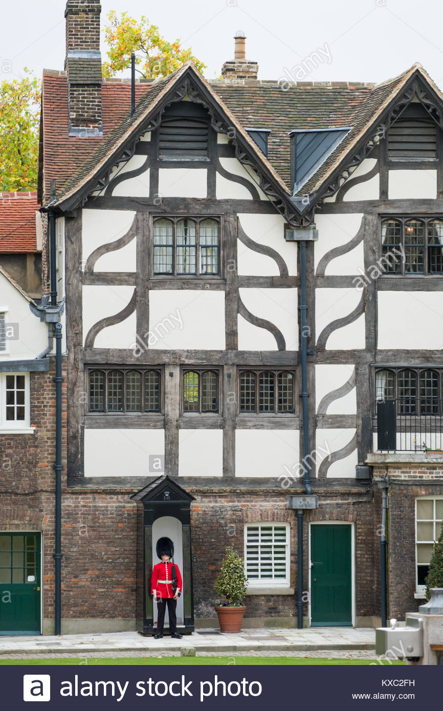 Sentry Of The Grenadier Guards High Resolution Stock Photography and ...