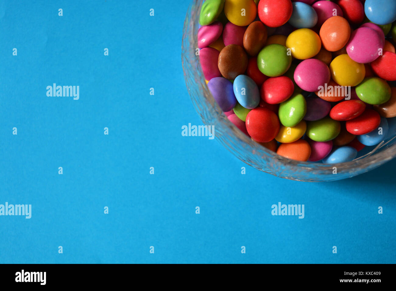 Multi coloured sweets hi-res stock photography and images - Alamy