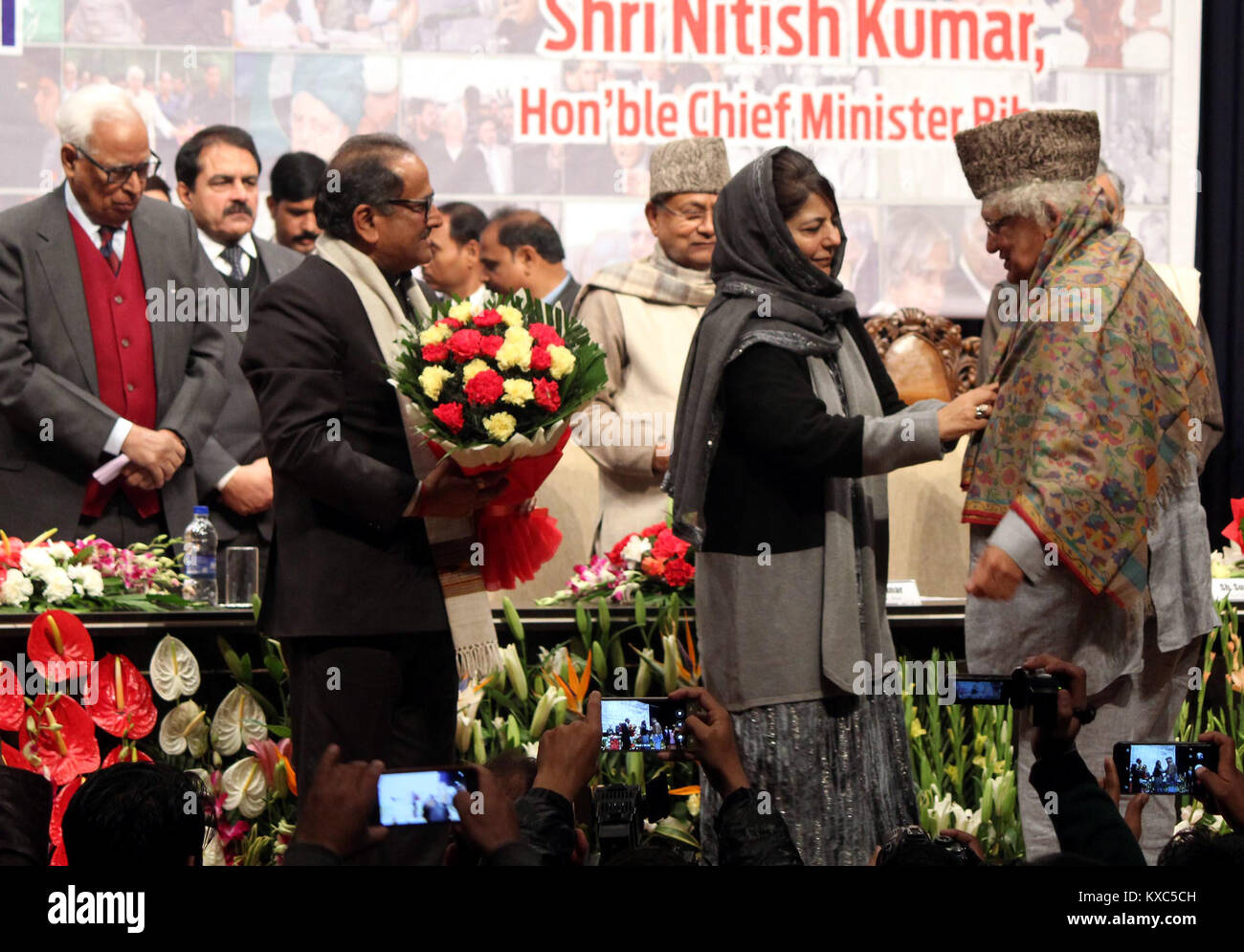 Lord meghnad desai hi-res stock photography and images - Alamy