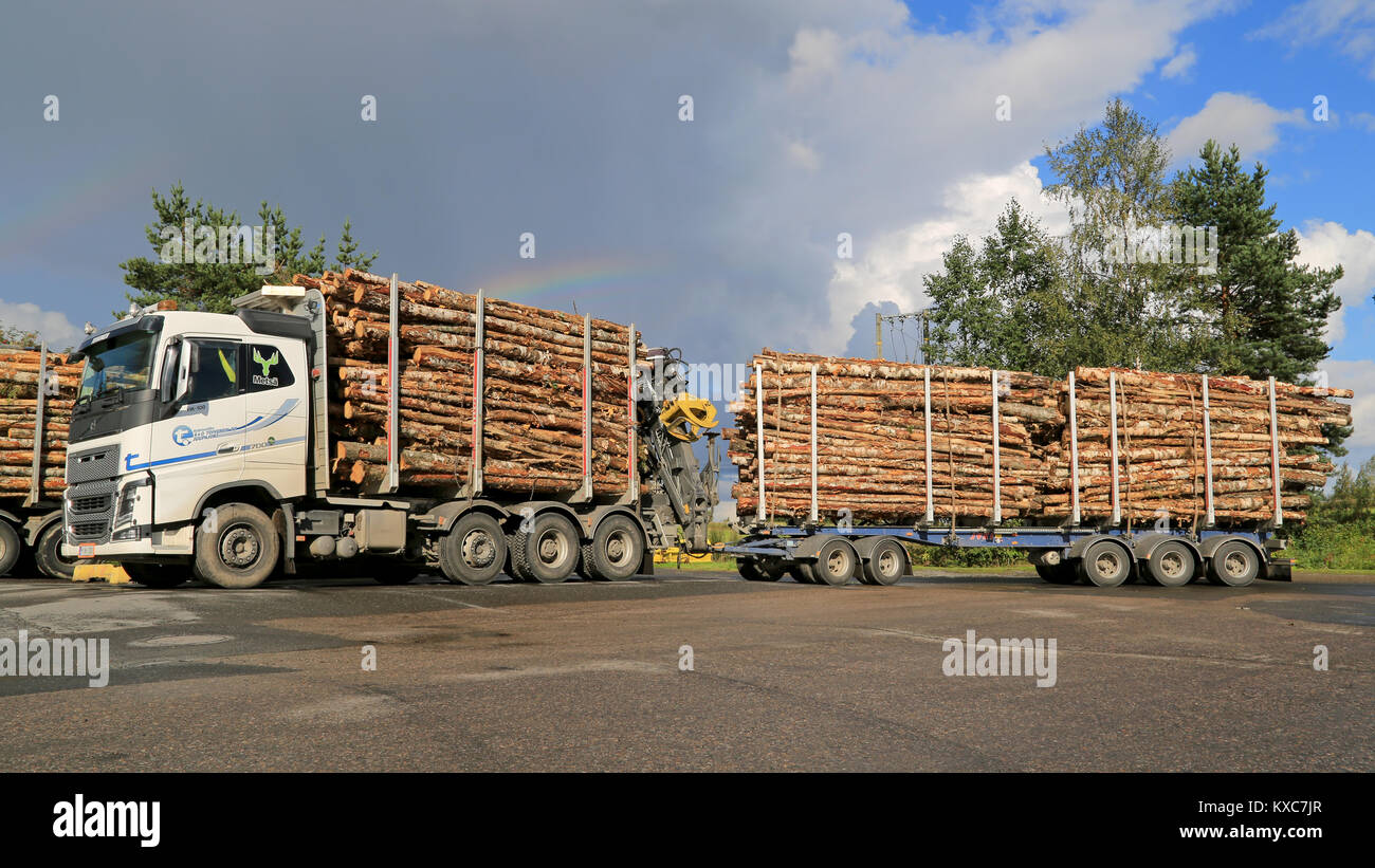 JAMSA, FINLAND - AUGUST 28, 2014: Volvo FH16 700 timber truck with a ...