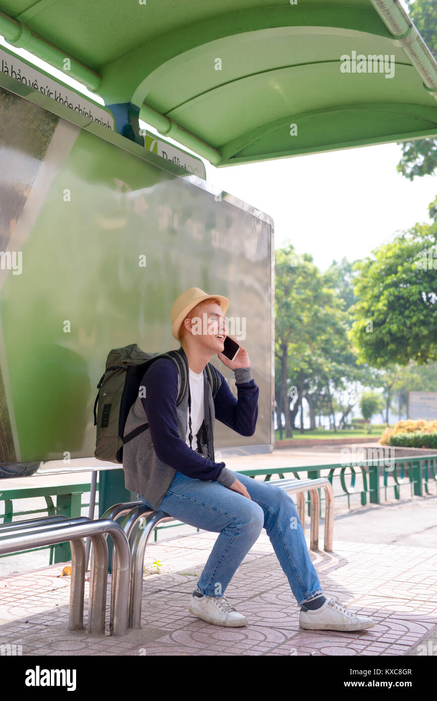 Man woman asian backpacker hi-res stock photography and images - Alamy