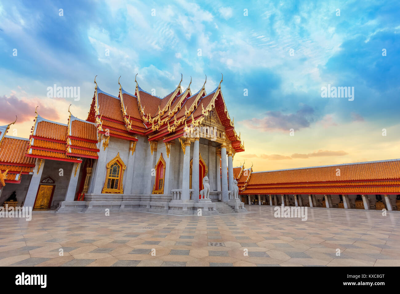 The Marble Temple, Wat Benchamabopit Dusitvanaram in Bangkok, Thailand ...