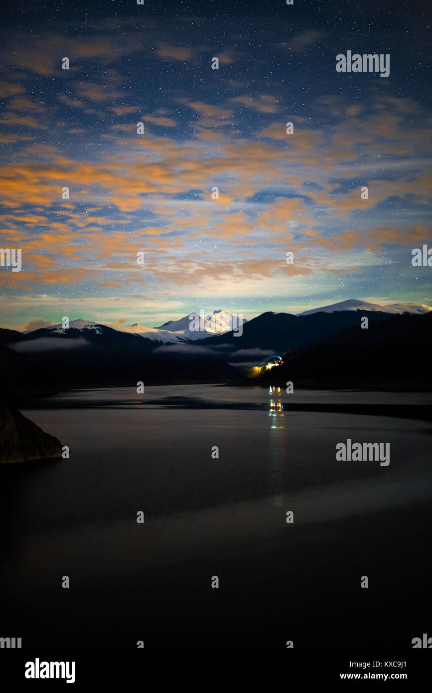 night sky scenery over the lake Stock Photo - Alamy