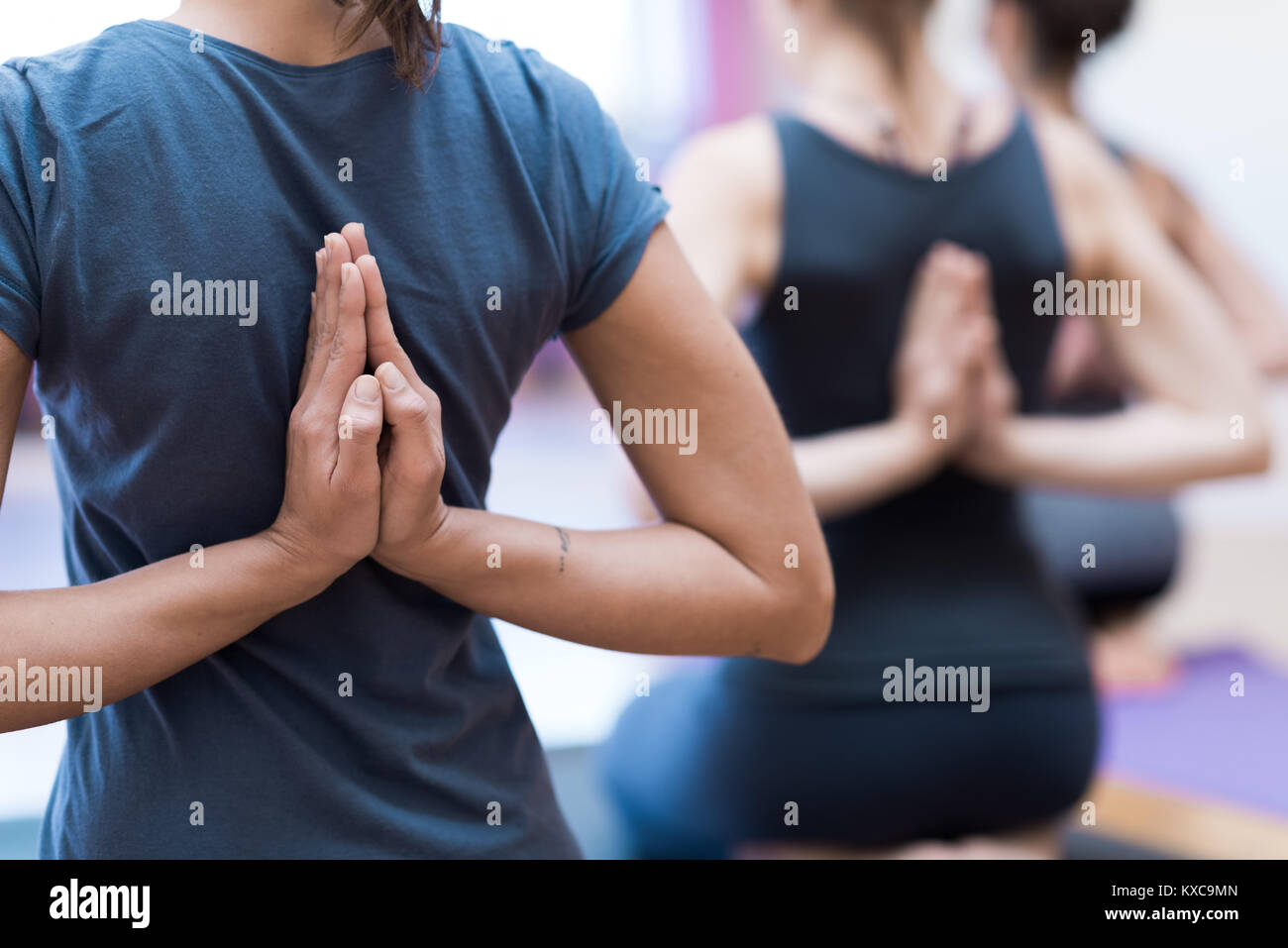 Prayer pose hi-res stock photography and images - Alamy