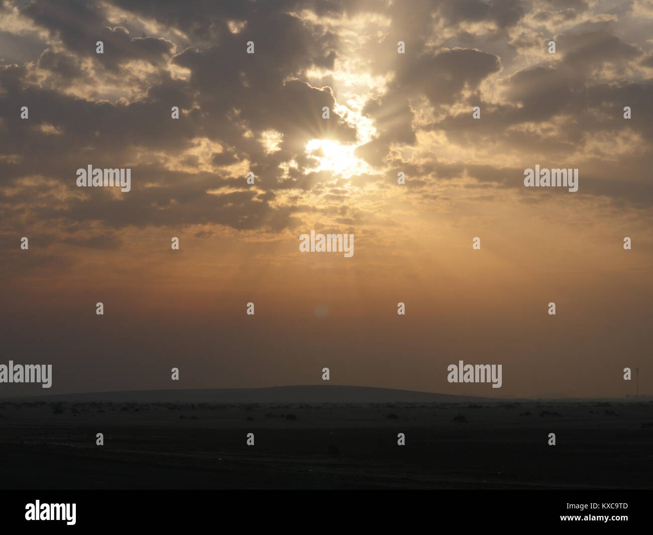 Beautiful sunrise in the desert of Saudi Arabia Stock Photo - Alamy