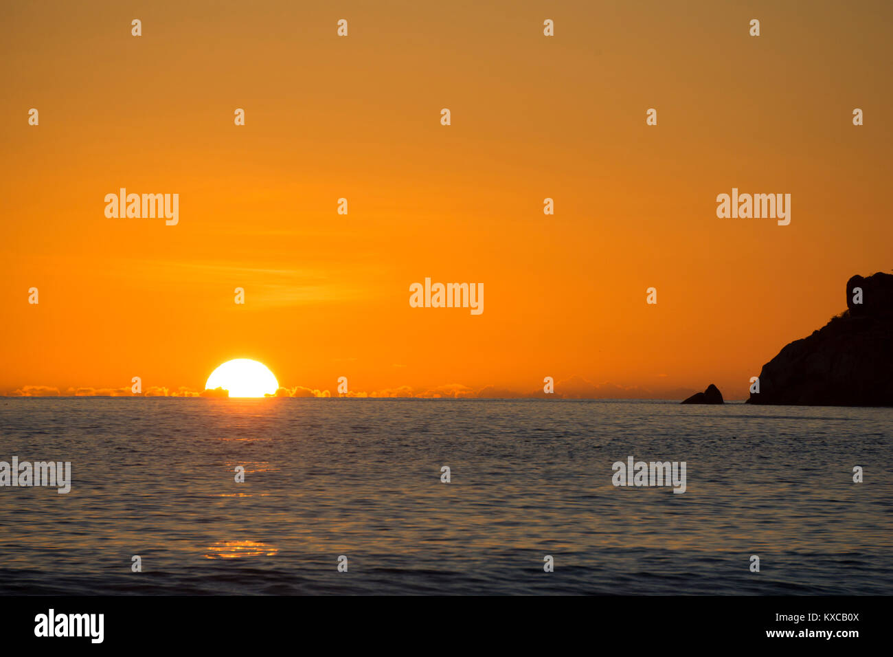 Sunset in the seychelles hi-res stock photography and images - Alamy