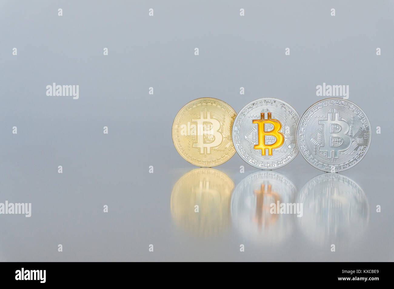 Crypto network set icon hi-res stock photography and images - Alamy