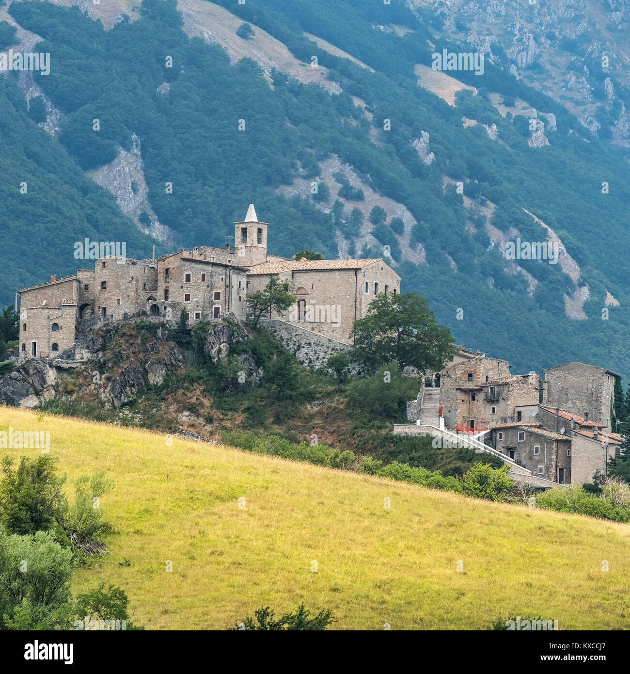 Mountain landscape along the road of Passo San Leonardo, in Maiella ...