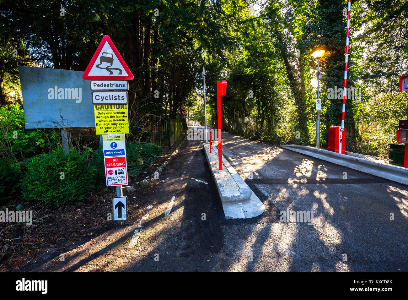 Automatic barrier stop sign hi-res stock photography and images - Alamy