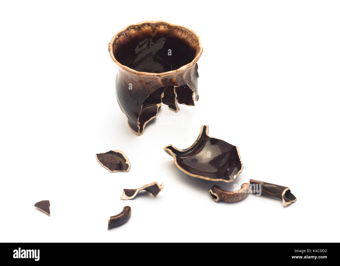 Broken ceramic cup hi-res stock photography and images - Alamy