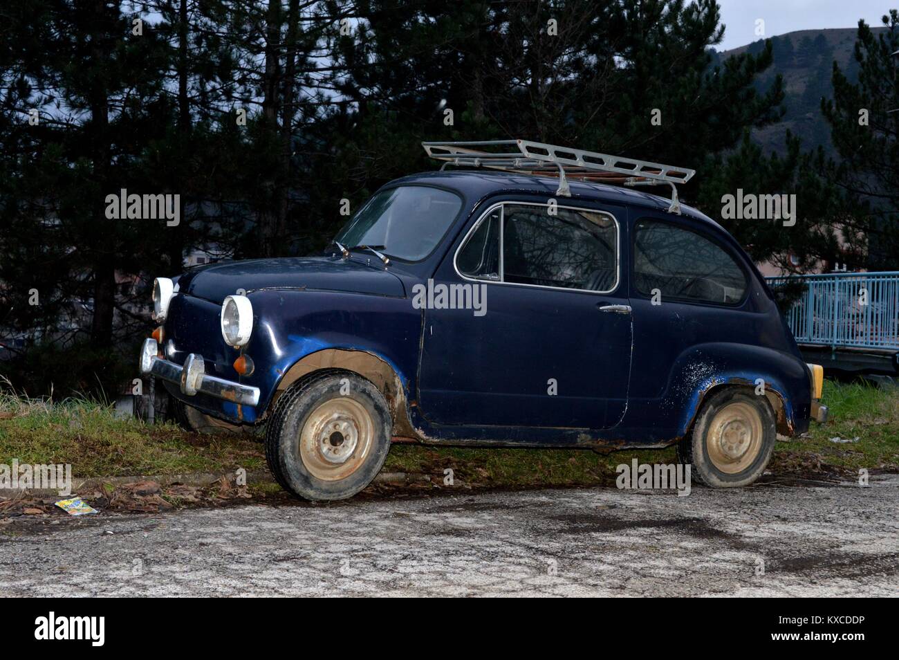 small blue car Stock Photo - Alamy