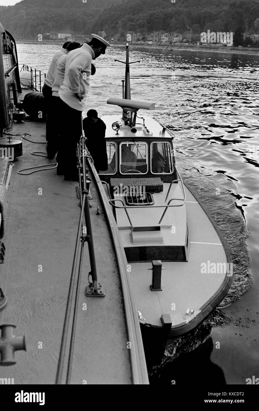 Warship seine warship hi-res stock photography and images - Alamy