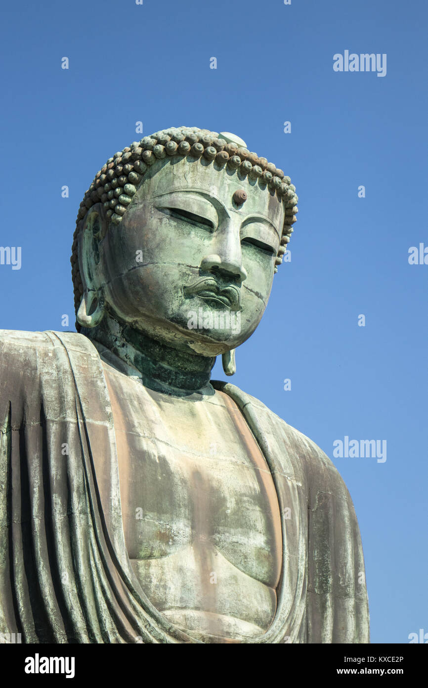 Photograph in Hakone historical places with a buddha which Obama have ...