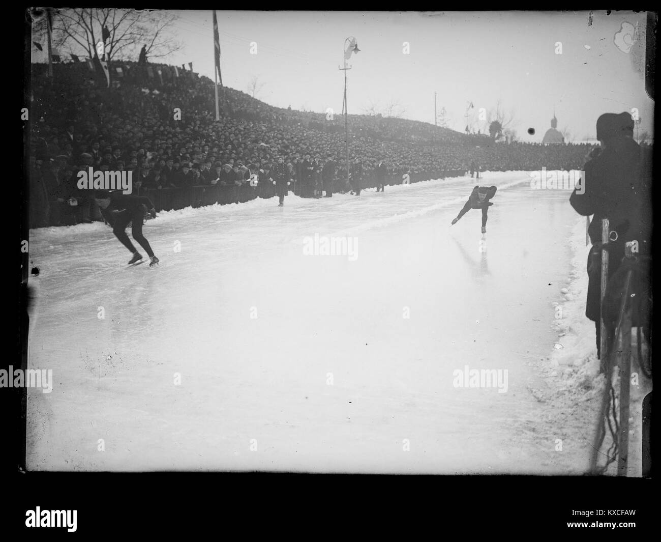 Photograph from 1922 showing the World Ski Championship held in Norway ...