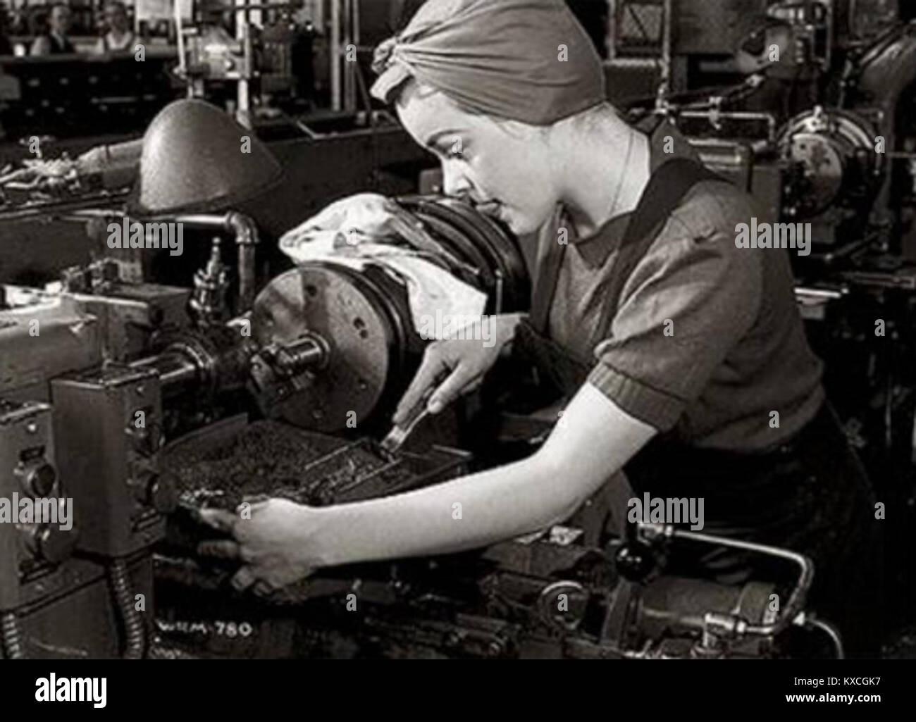 A World War II photograph of Veronica Foster, known as 'Ronnie the Bren ...