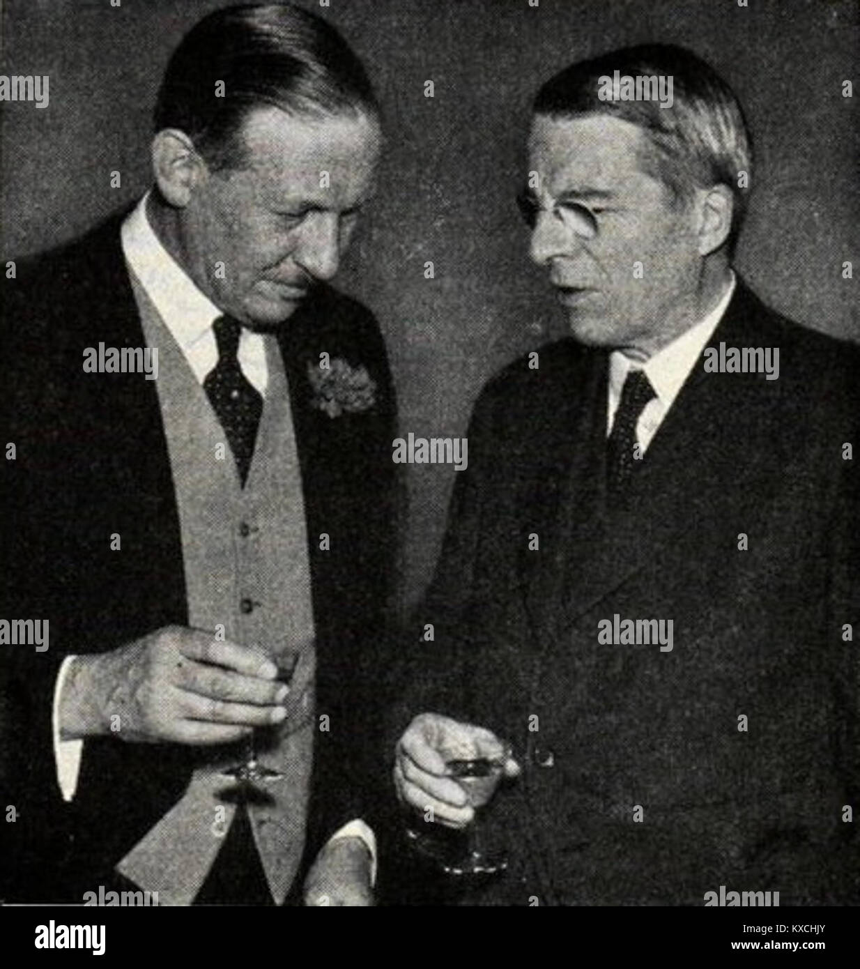 Victor mallet hi-res stock photography and images - Alamy