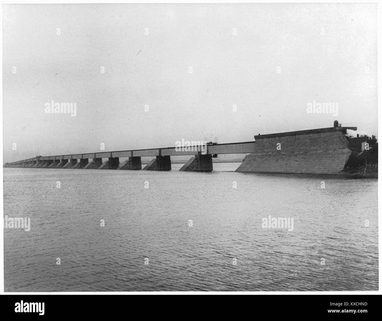 Victoria bridge montreal Black and White Stock Photos & Images - Alamy