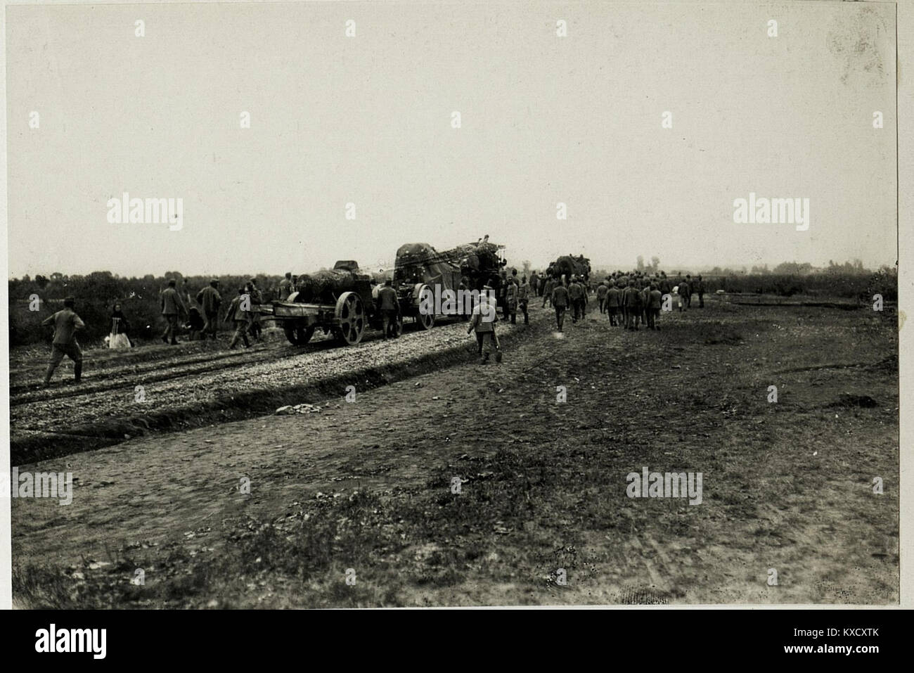 This image, titled '30.5 M rser an der Kolonnenstrasse zur Etappenbr ...