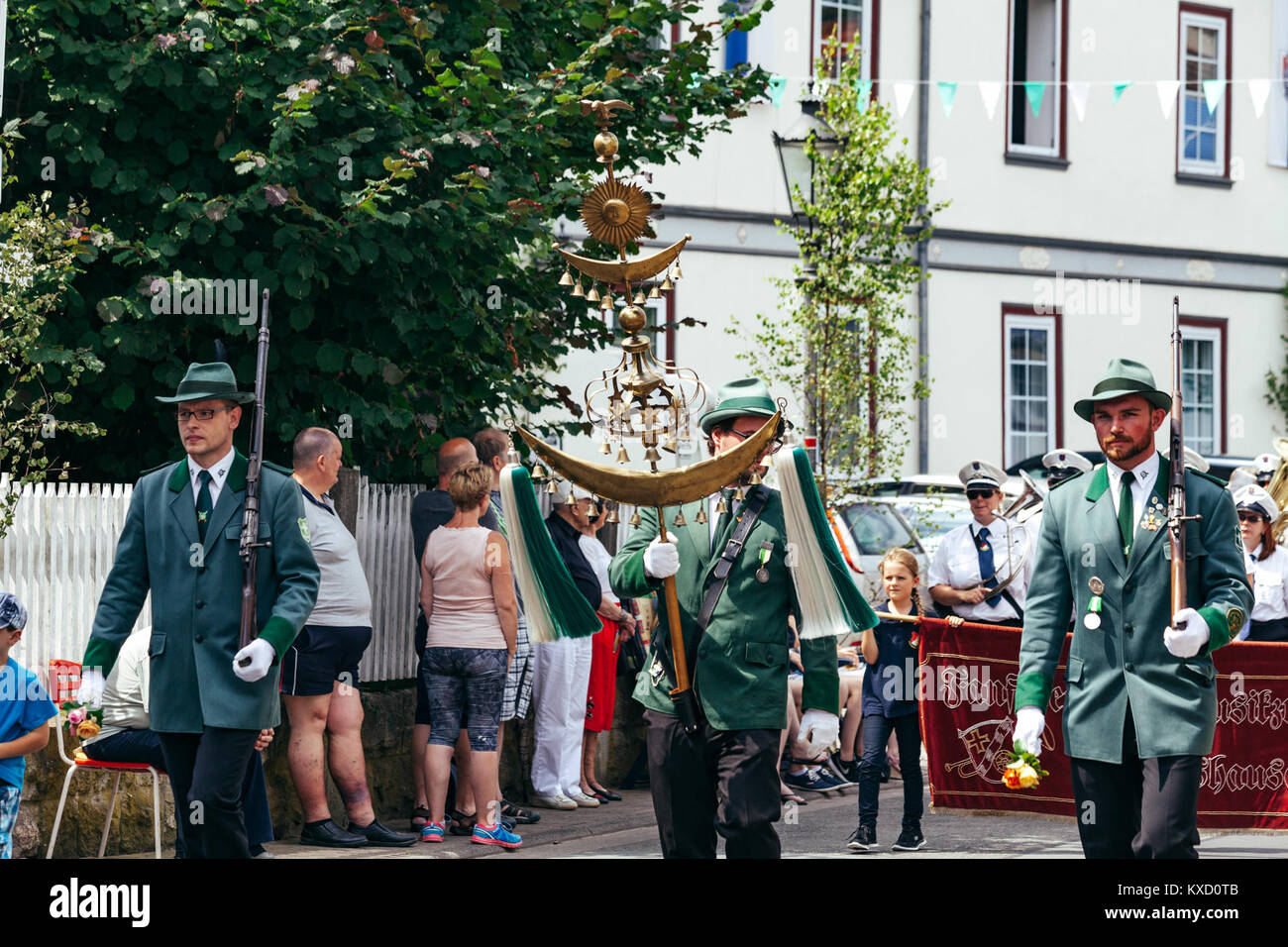 The image captures a moment from the 2017 Wanfrieder Vogelschießen, a ...
