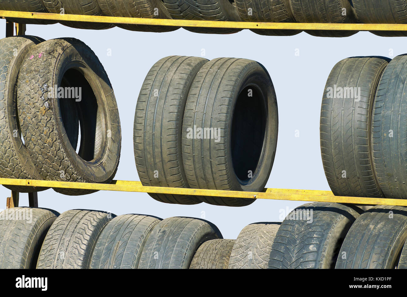 Discarded vehicles hi-res stock photography and images - Alamy