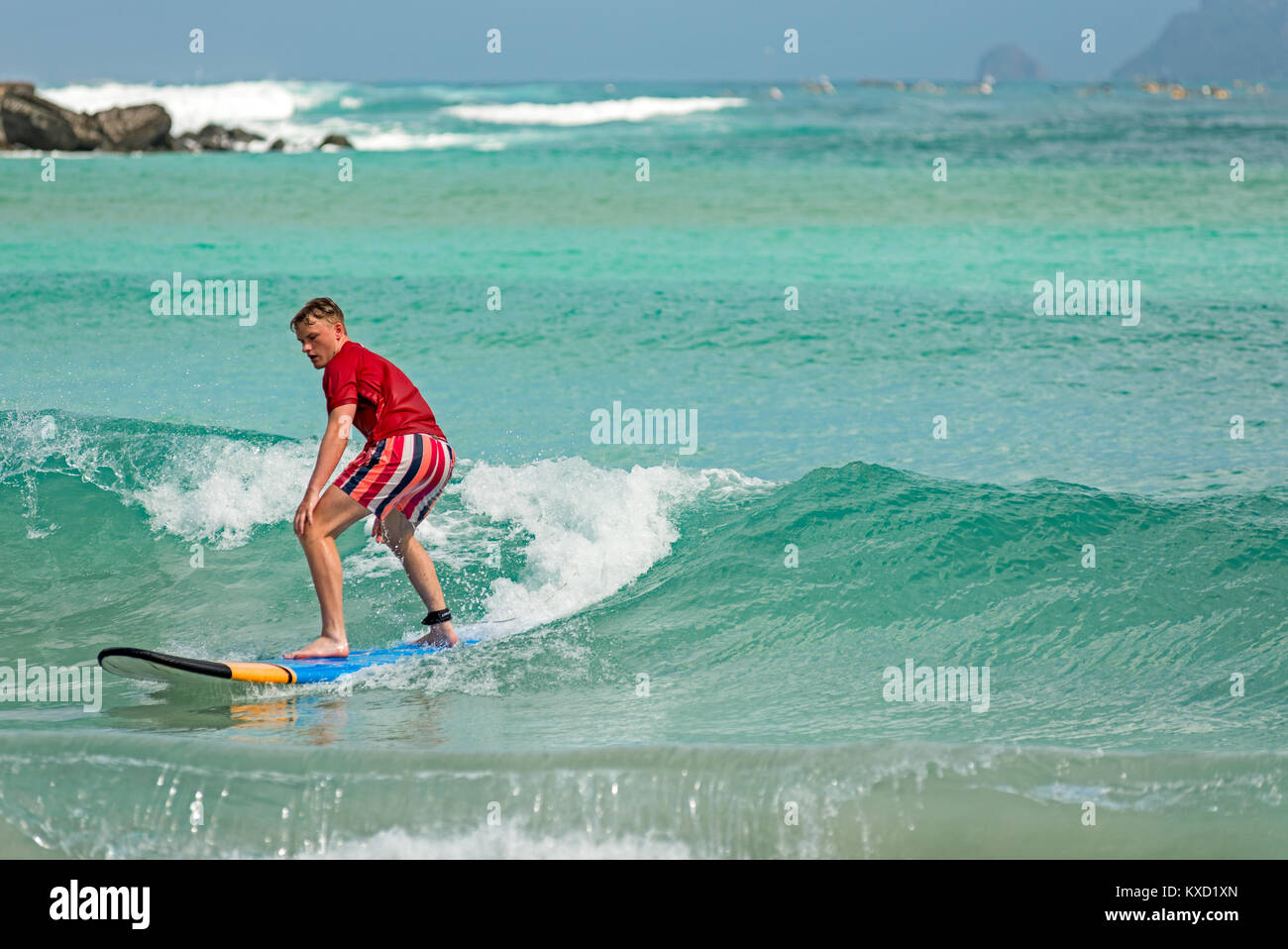 Surf lessons surfers paradise hi-res stock photography and images - Alamy