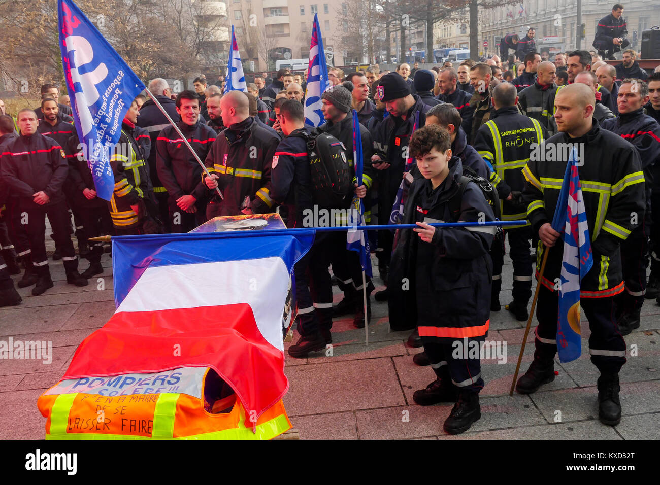 Firemen protest violences to them and lax justice, Lyon, France Stock ...