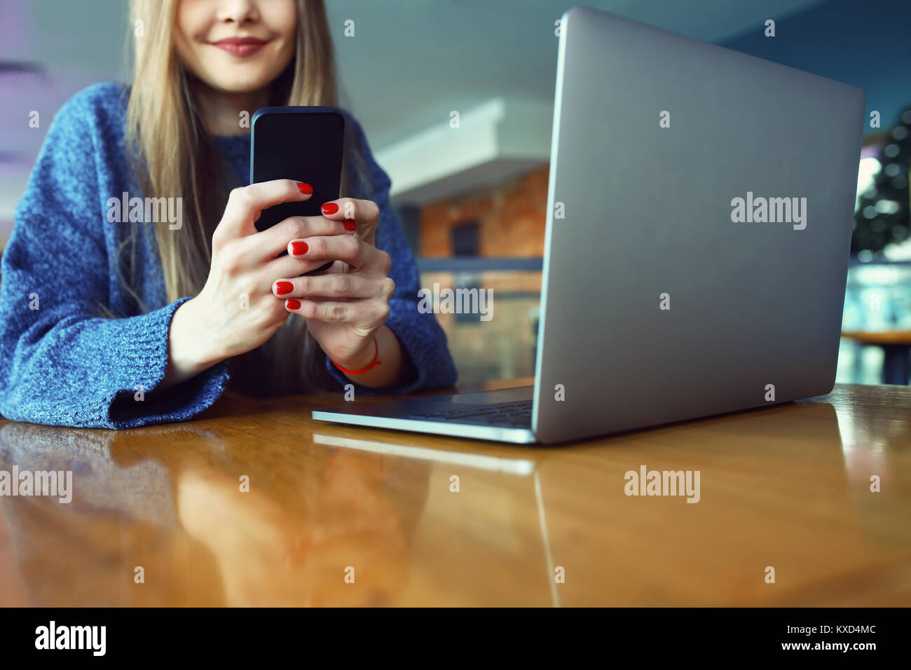 Watching the phone hi-res stock photography and images - Alamy