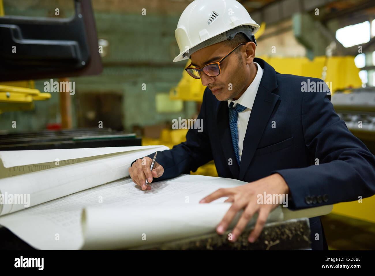 Industrial engineer hi-res stock photography and images - Alamy