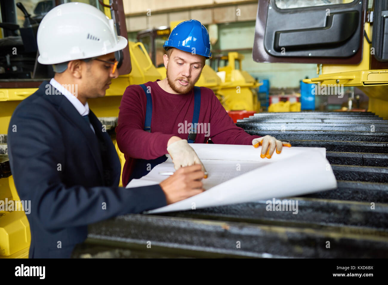 Heavy discussion hi-res stock photography and images - Alamy