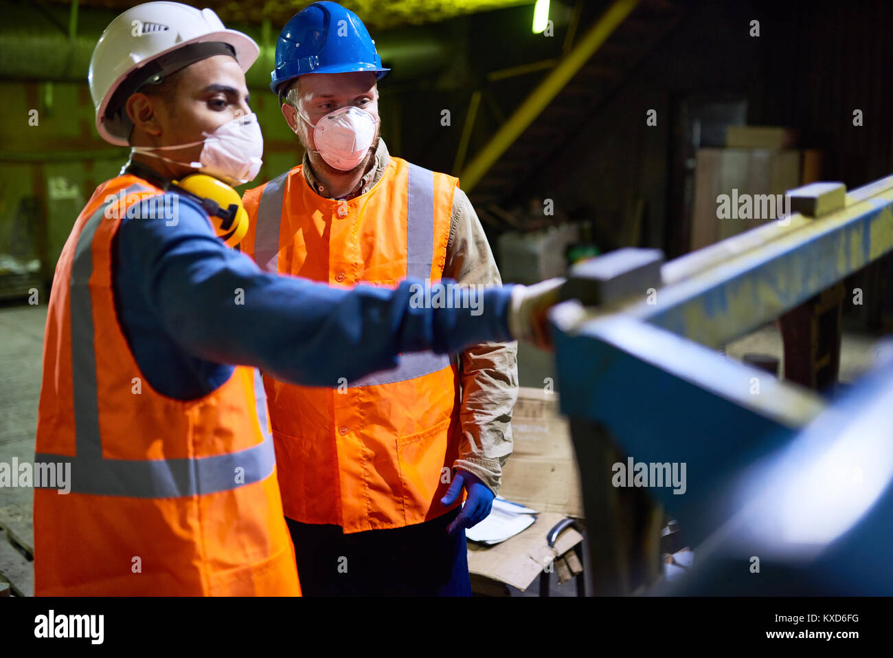 Discussing Results of Joint Work with Colleague Stock Photo - Alamy
