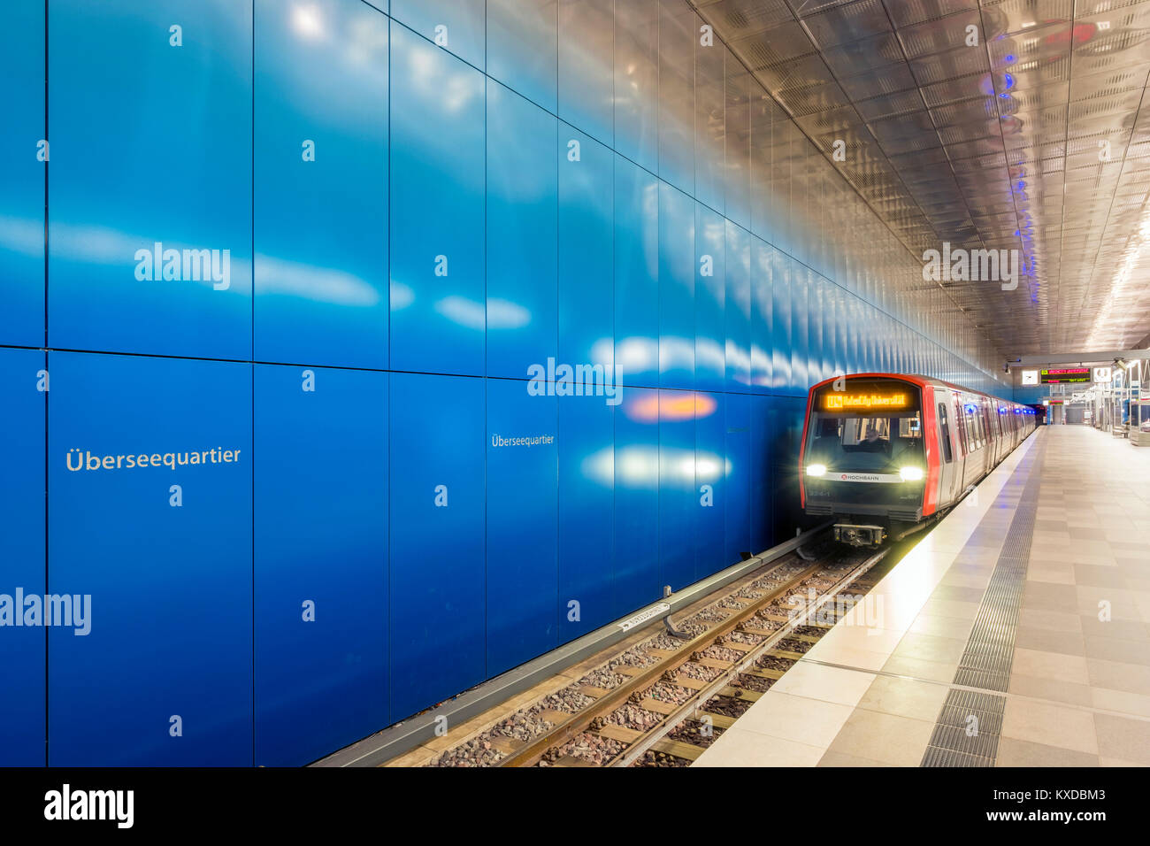 The u4 subway line hi-res stock photography and images - Alamy