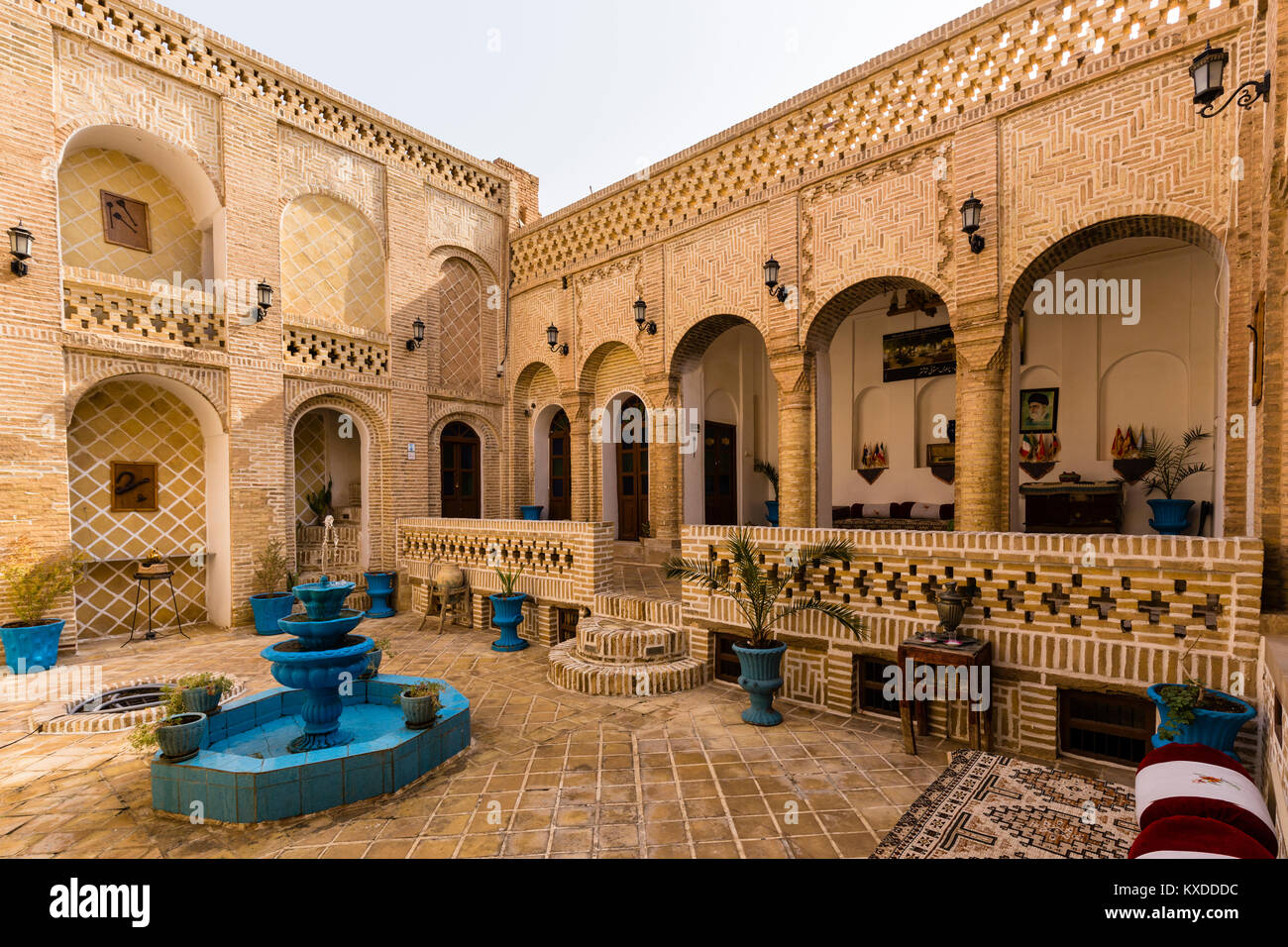 Iran traditional architecture hi-res stock photography and images - Alamy