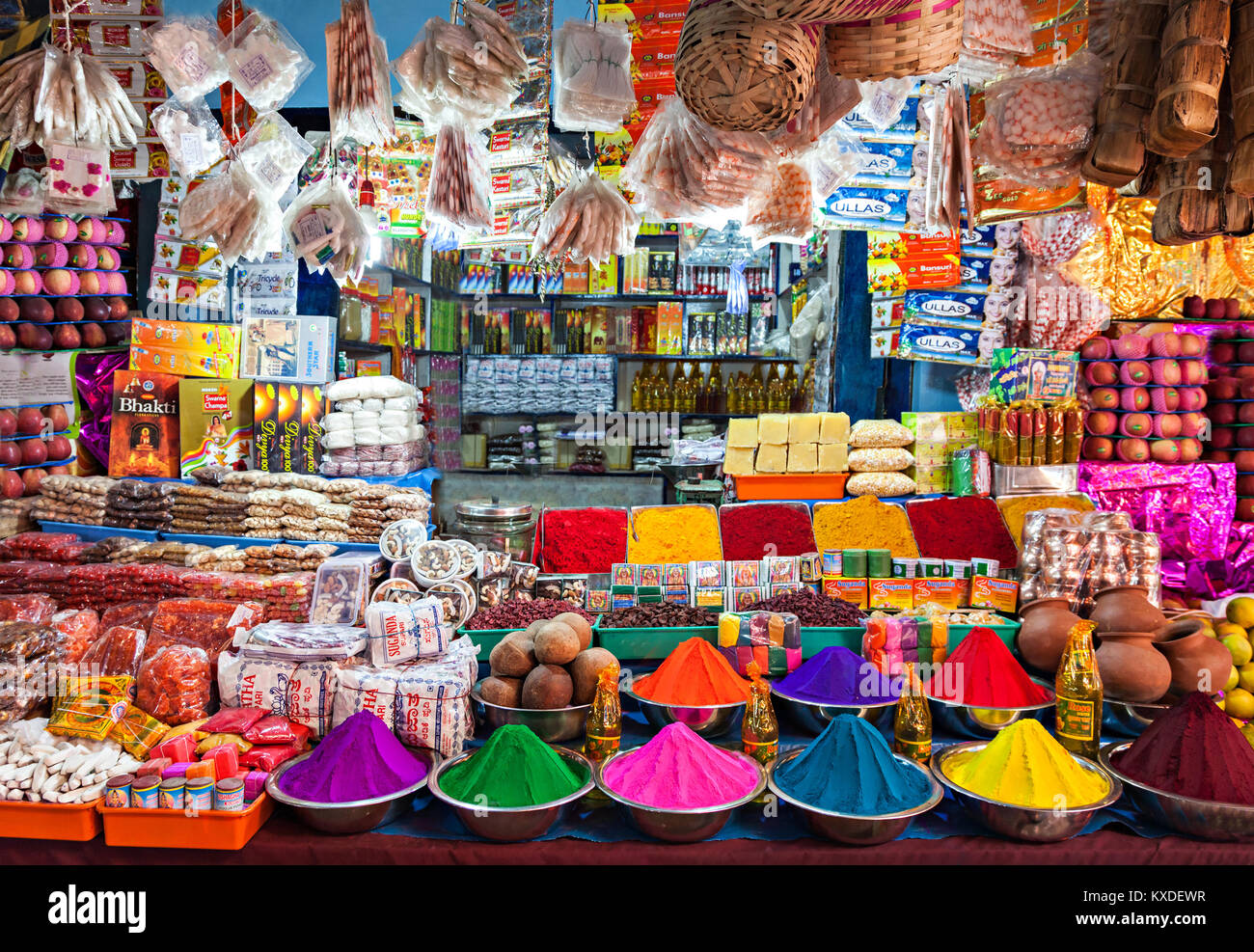 Small Indian Shop High Resolution Stock Photography and Images - Alamy