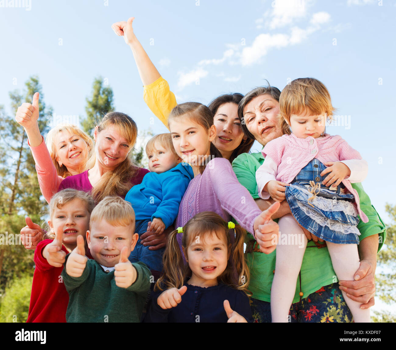 Group of ten people hi-res stock photography and images - Alamy