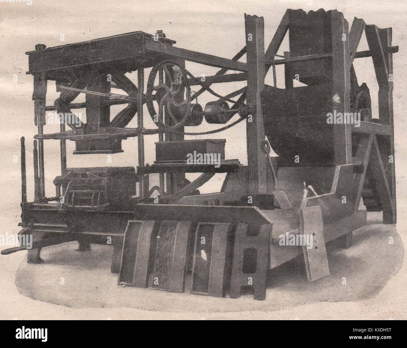 Concrete-Block Power machine Connected with a Batch mixer Stock Photo ...