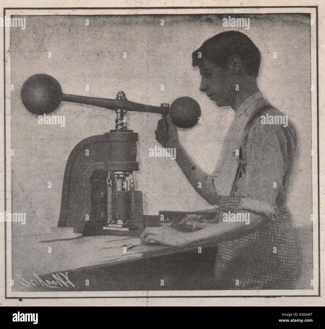 Old printing machine hi-res stock photography and images - Alamy