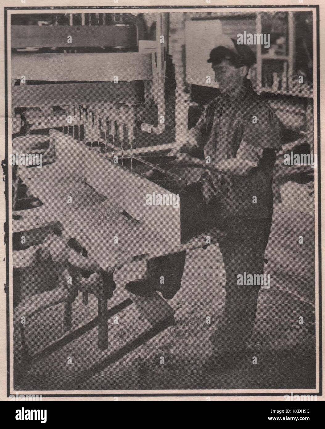 Well boring hi-res stock photography and images - Alamy