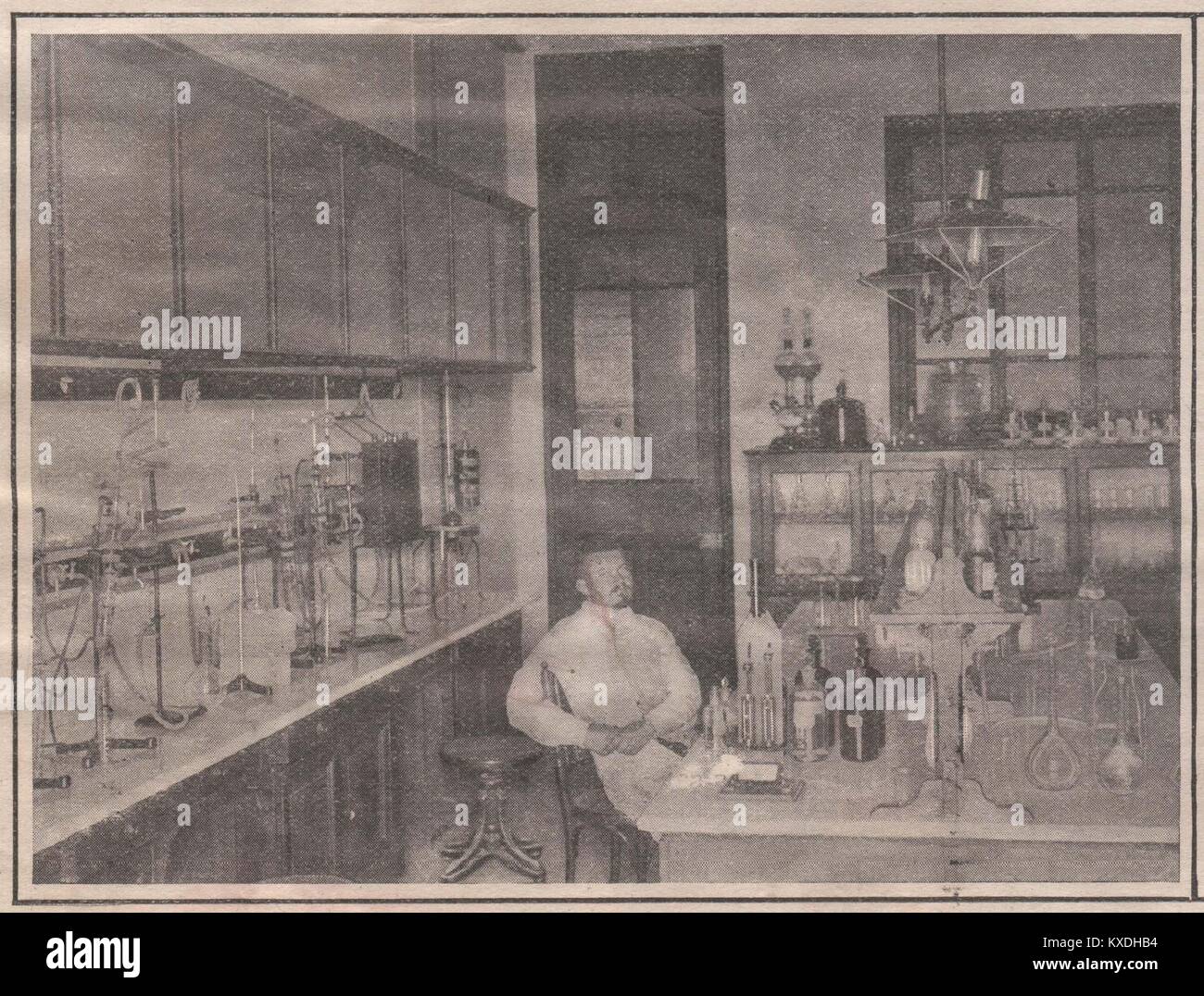 Chemical Laboratory of the Museum Stock Photo - Alamy