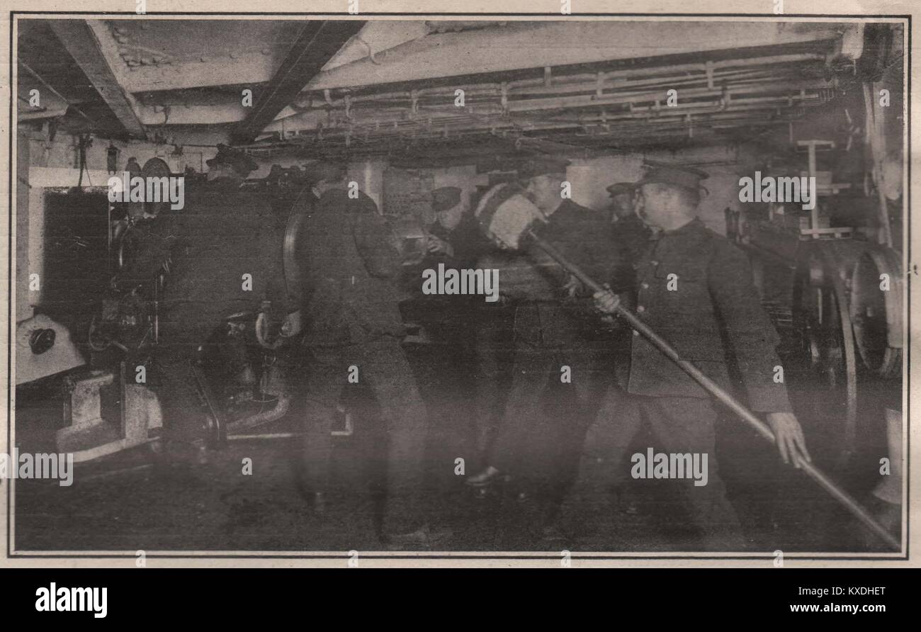 Loading 6-inch Rapid-Fire Gun Within Casemate Stock Photo - Alamy