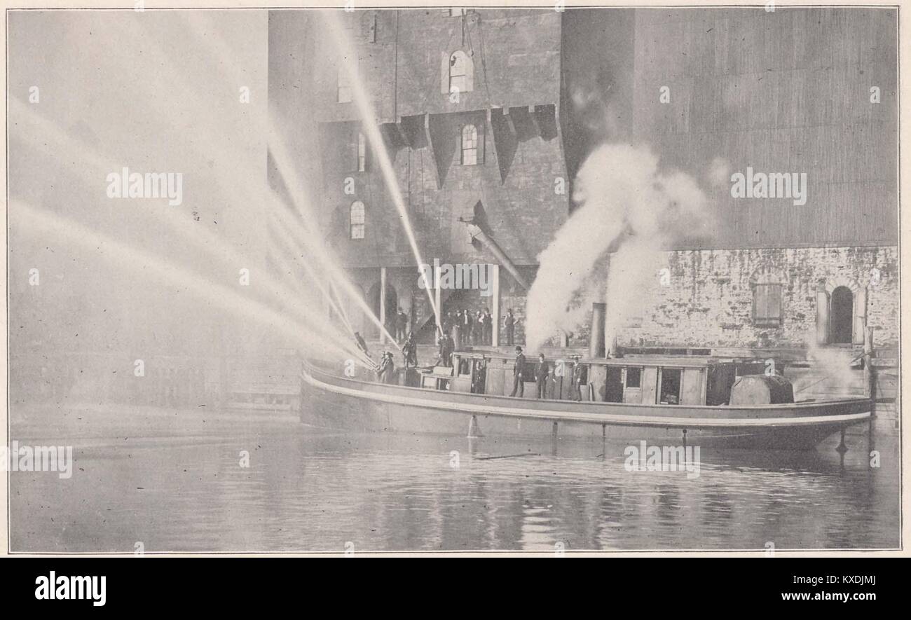 Fire tug hi-res stock photography and images - Alamy