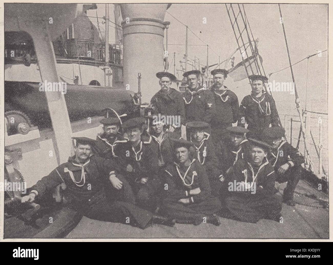Crew of eight hi-res stock photography and images - Alamy