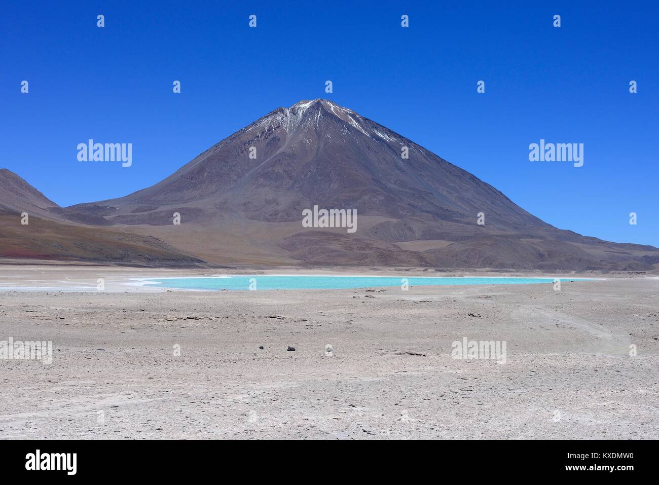 Volcano Licancabur behind Laguna Verde, Reserva Nacional de Fauna ...
