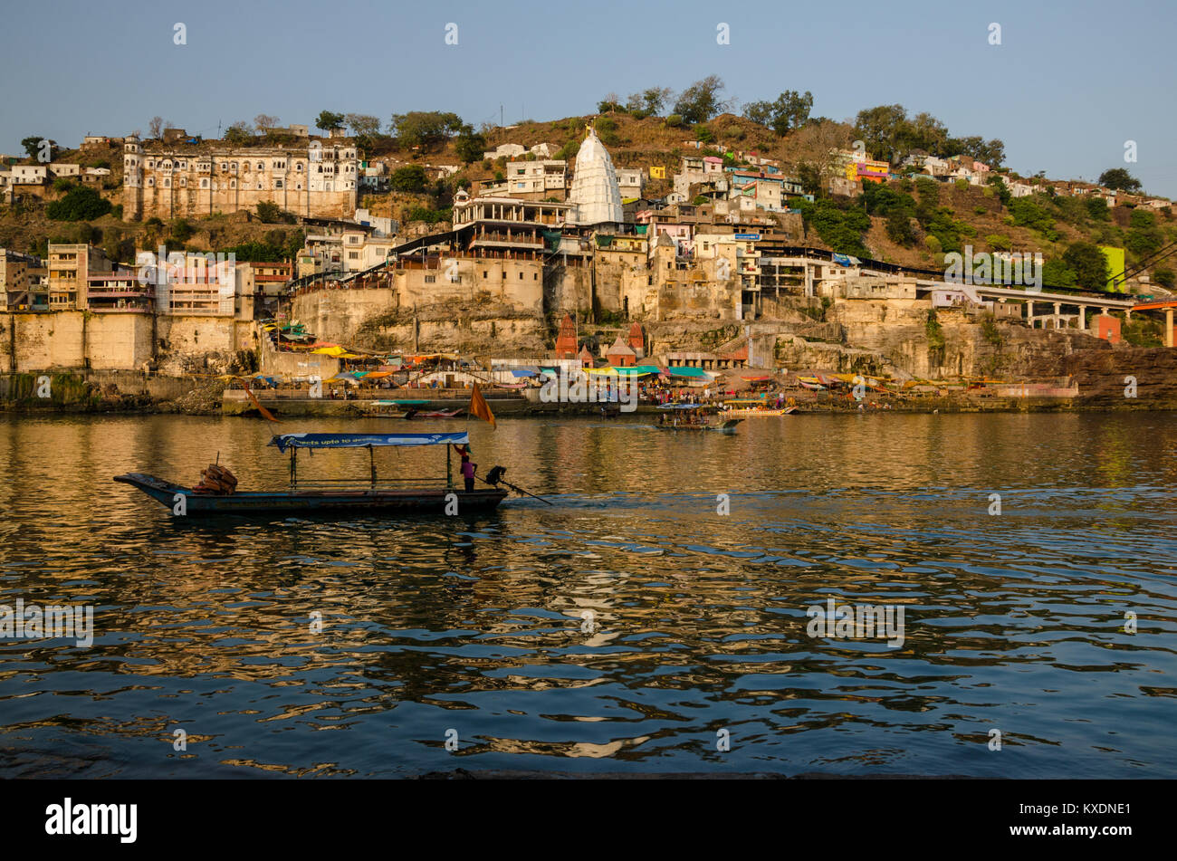 Pilgrims in Omkareshwar, Madhya Pradesh, India Stock Photo - Alamy Pilgrims in Omkareshwar, Madhya Pradesh, India Stock Photo - Alamy