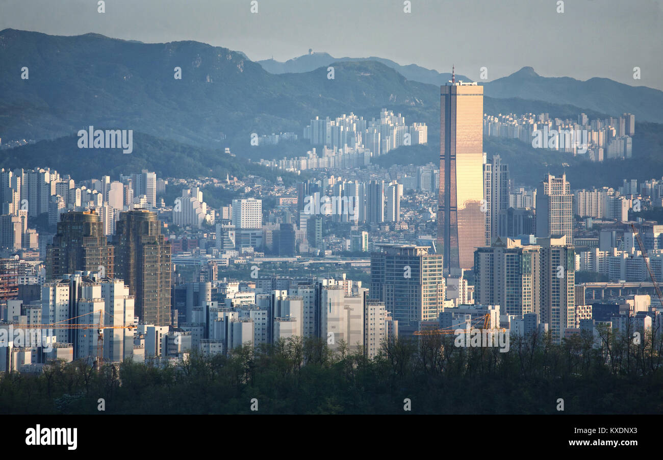 Yeouido Island in Seoul, South Korea Stock Photo - Alamy