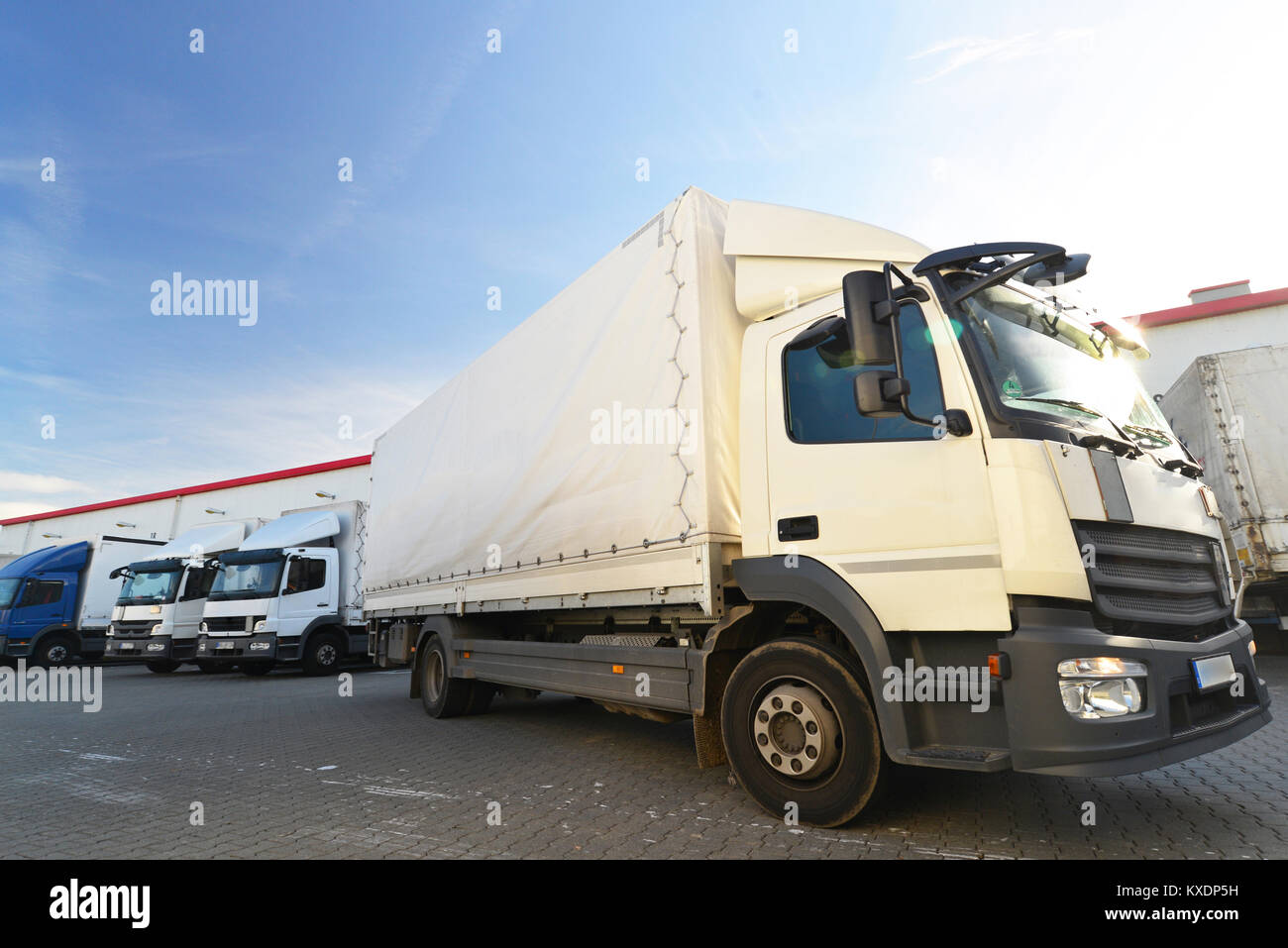 Lorry loaded with container hi-res stock photography and images - Alamy