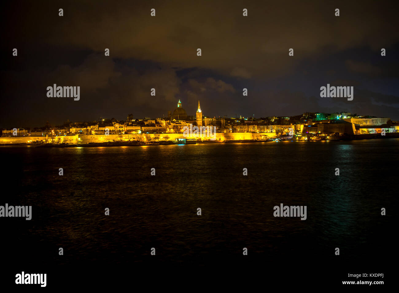 Malta at night, night view of Maltese buildings in Valletta Stock Photo ...