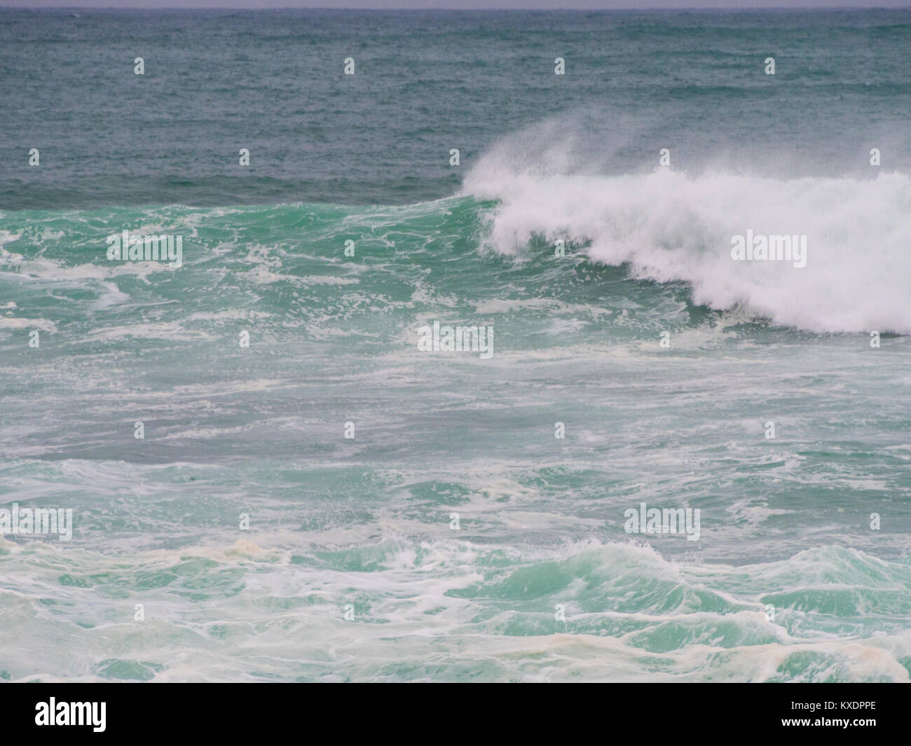 Beautiful big waves Stock Photo - Alamy